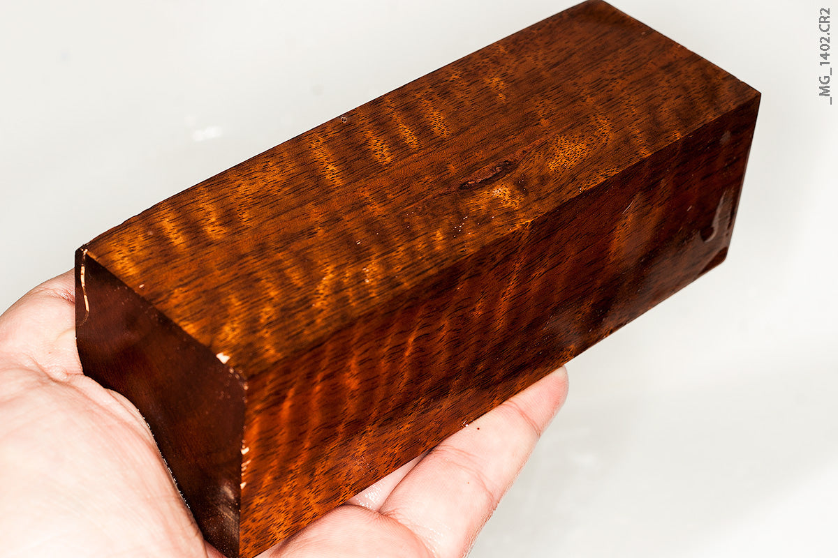 Stabilized curly mango wood block – Dimec wood